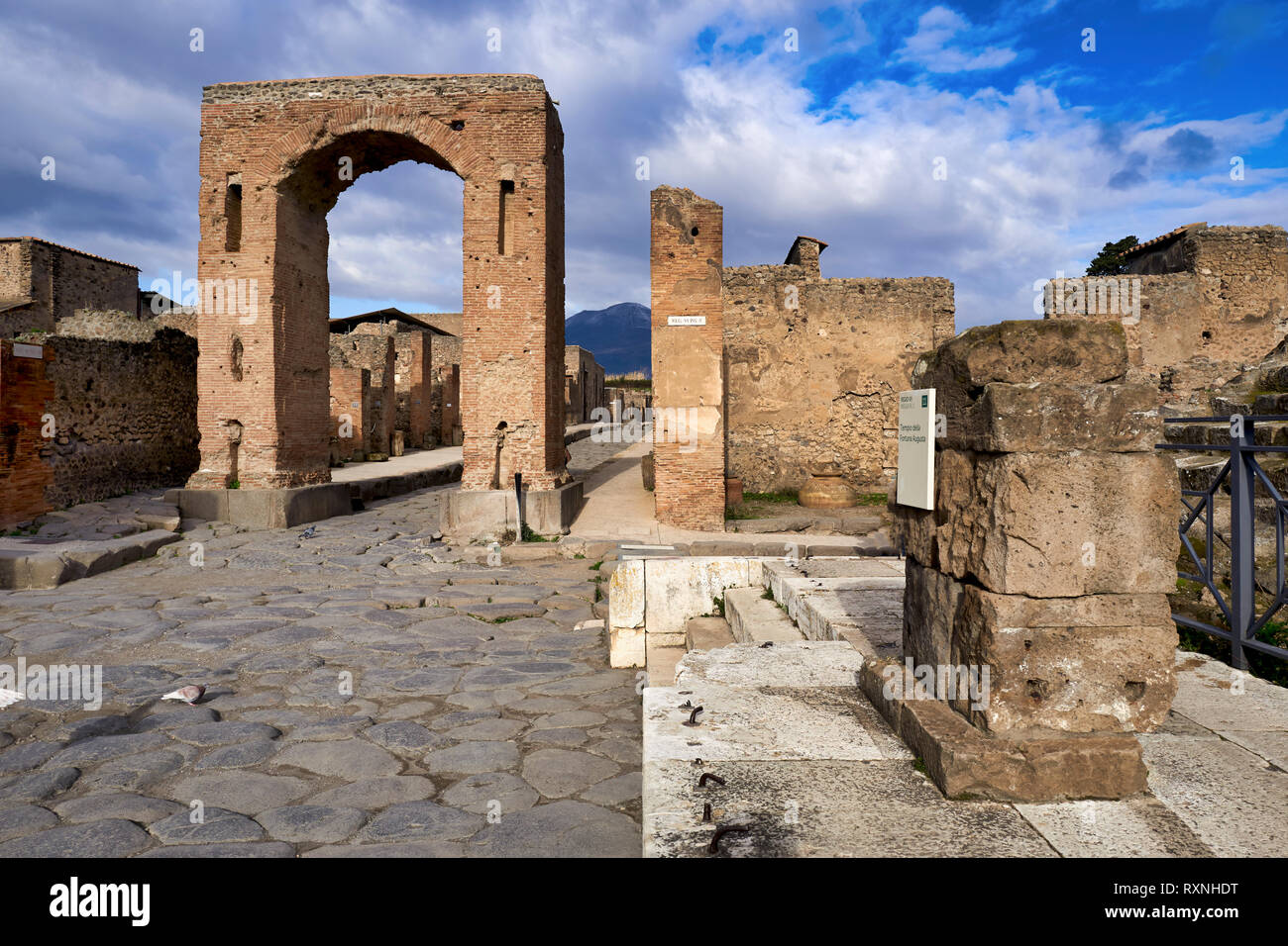 Pompei modern city hi-res stock photography and images - Alamy