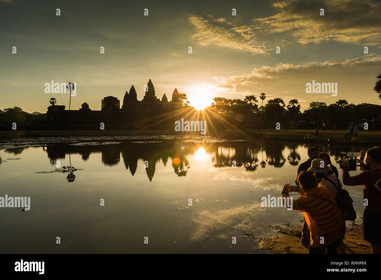 Angkor wat sun rise hi-res stock photography and images - Alamy