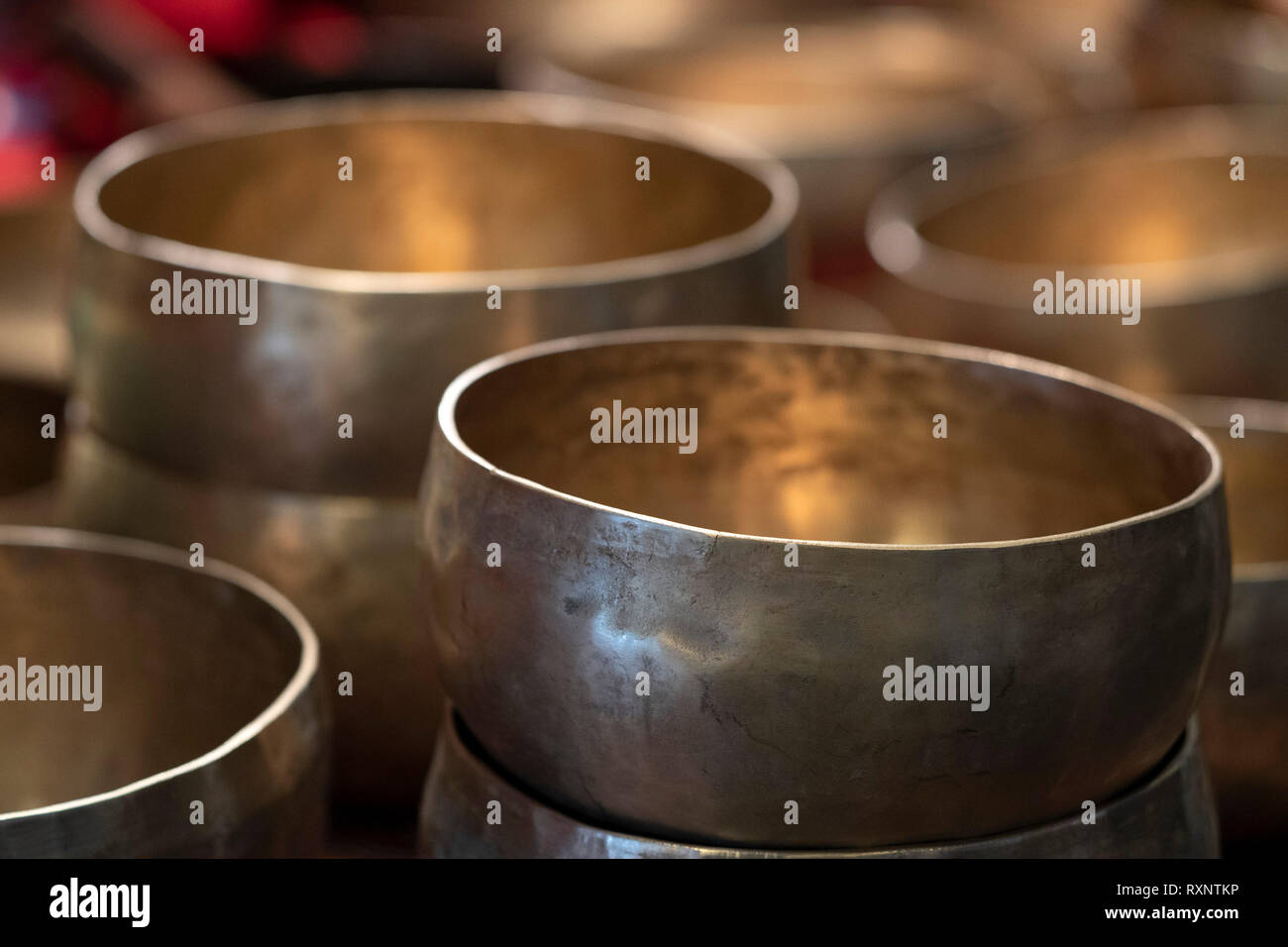 Tibetan singing bowls bells hi-res stock photography and images - Alamy