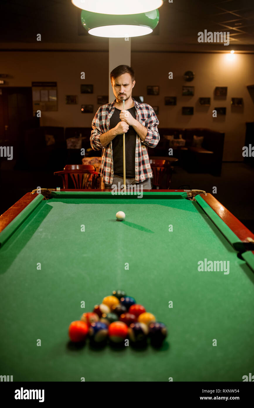 Billiard bar hi-res stock photography and images - Alamy