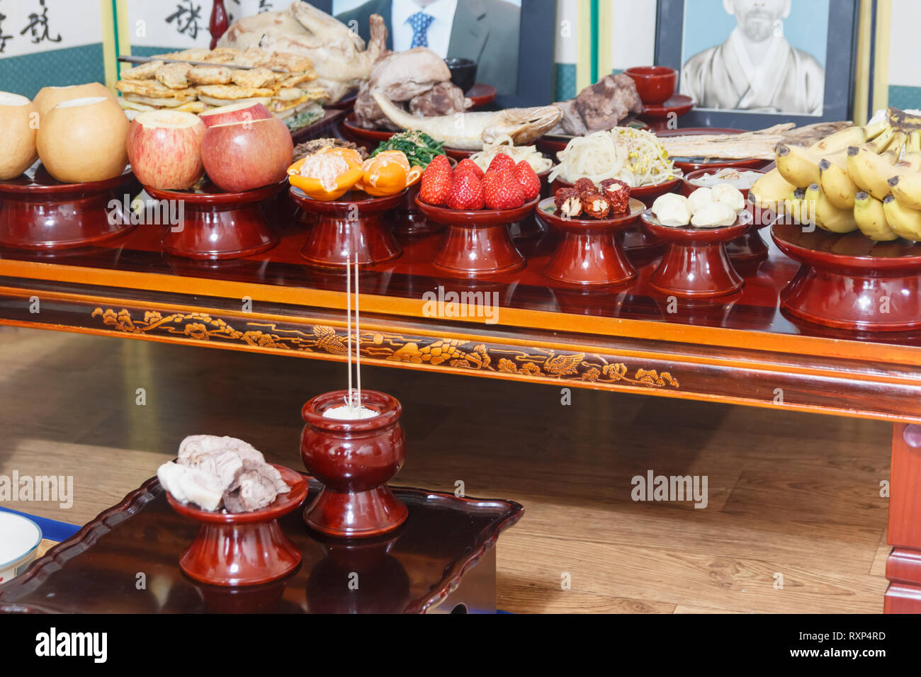 Korean ancestral rites hi-res stock photography and images - Alamy