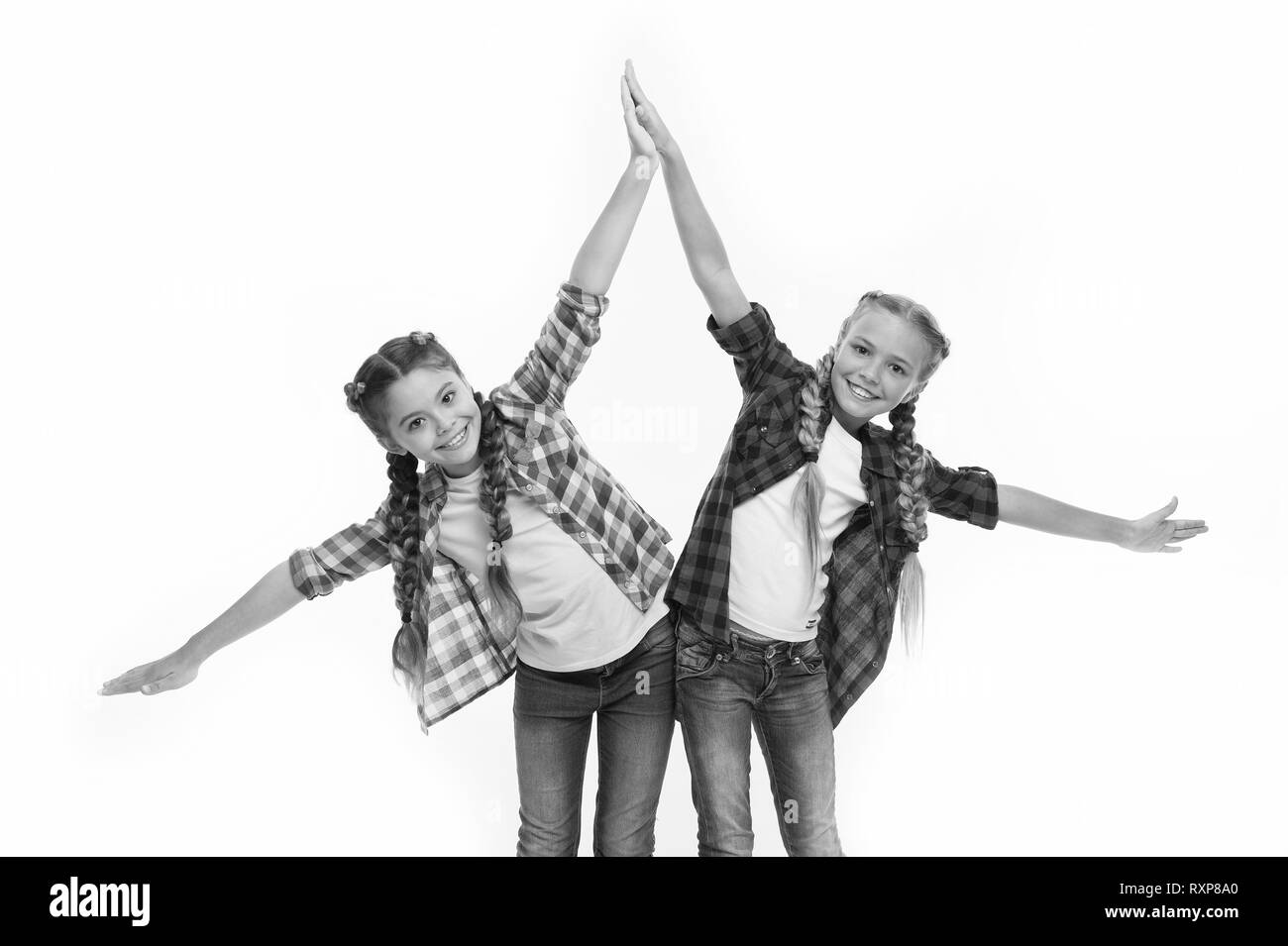 Dress to match your friend. Best friend dressing. Girls friends wear ...