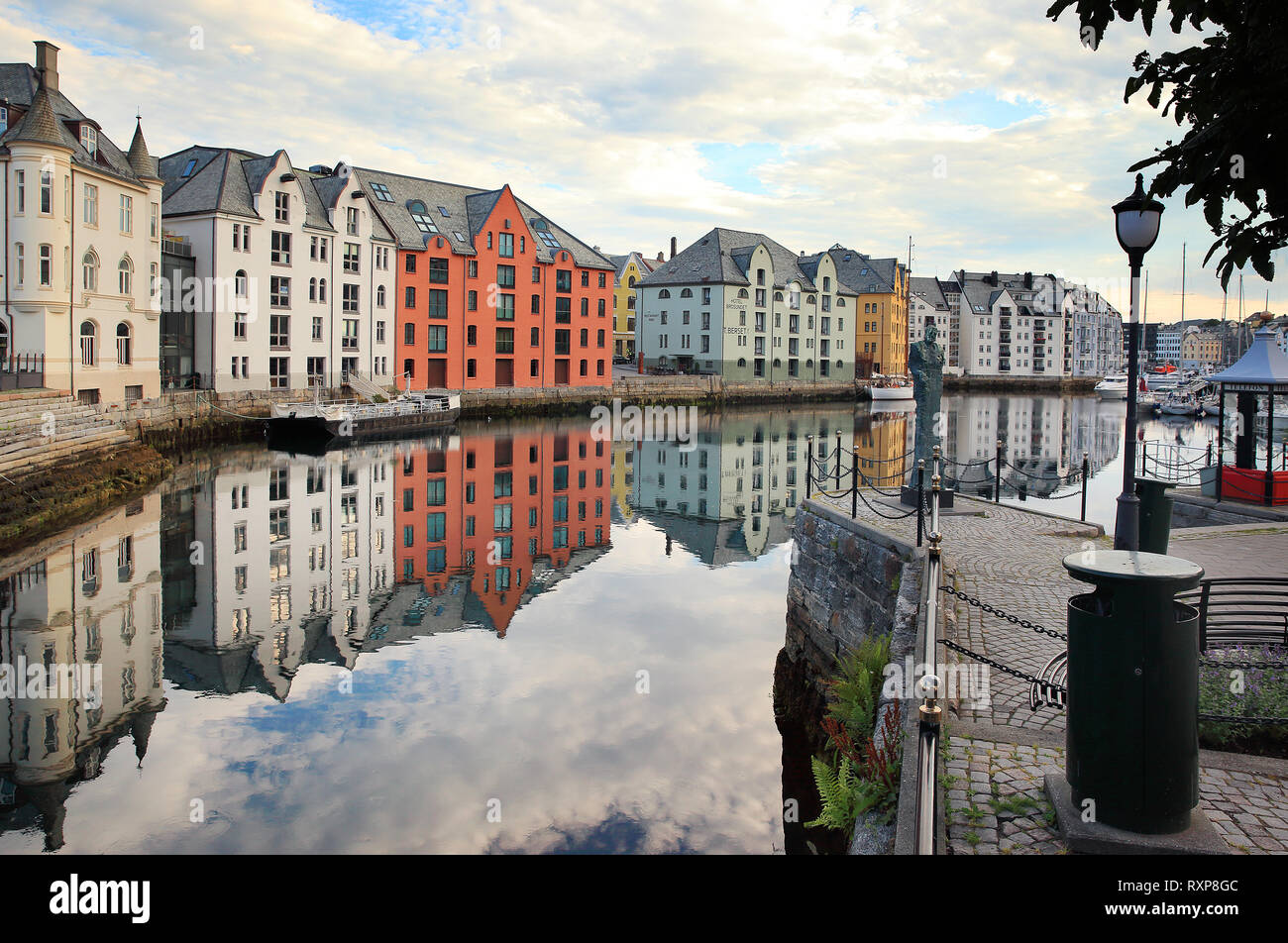 Alesundet canal hi-res stock photography and images - Alamy