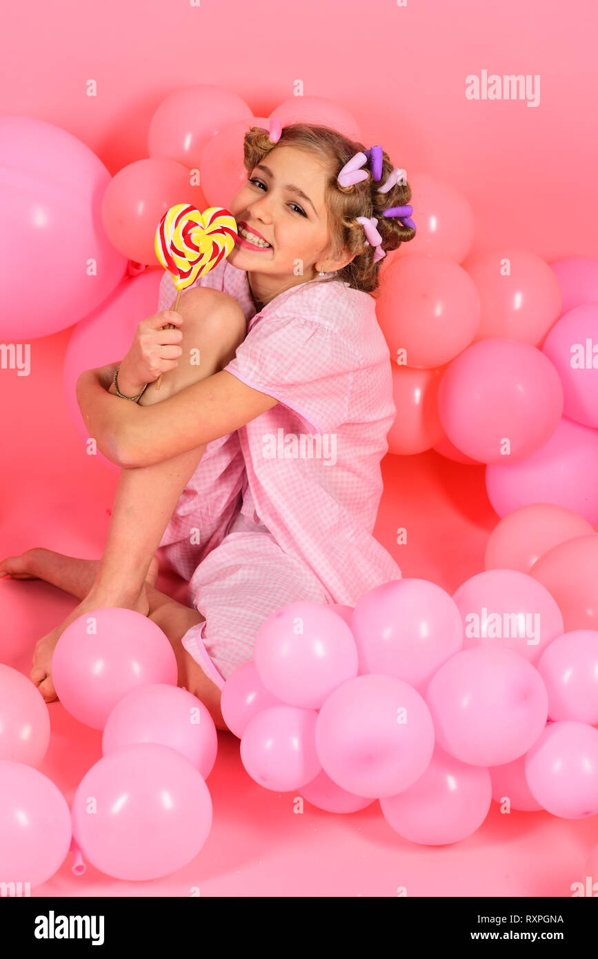Little girl with candy lollipop Stock Photo - Alamy