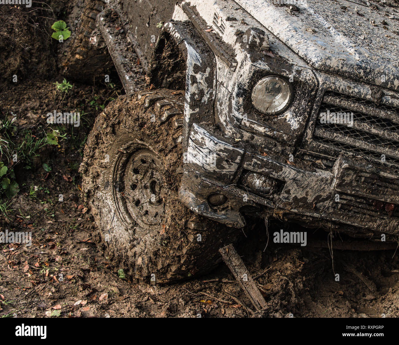 Dirty wheel of car after offroad race Stock Photo - Alamy