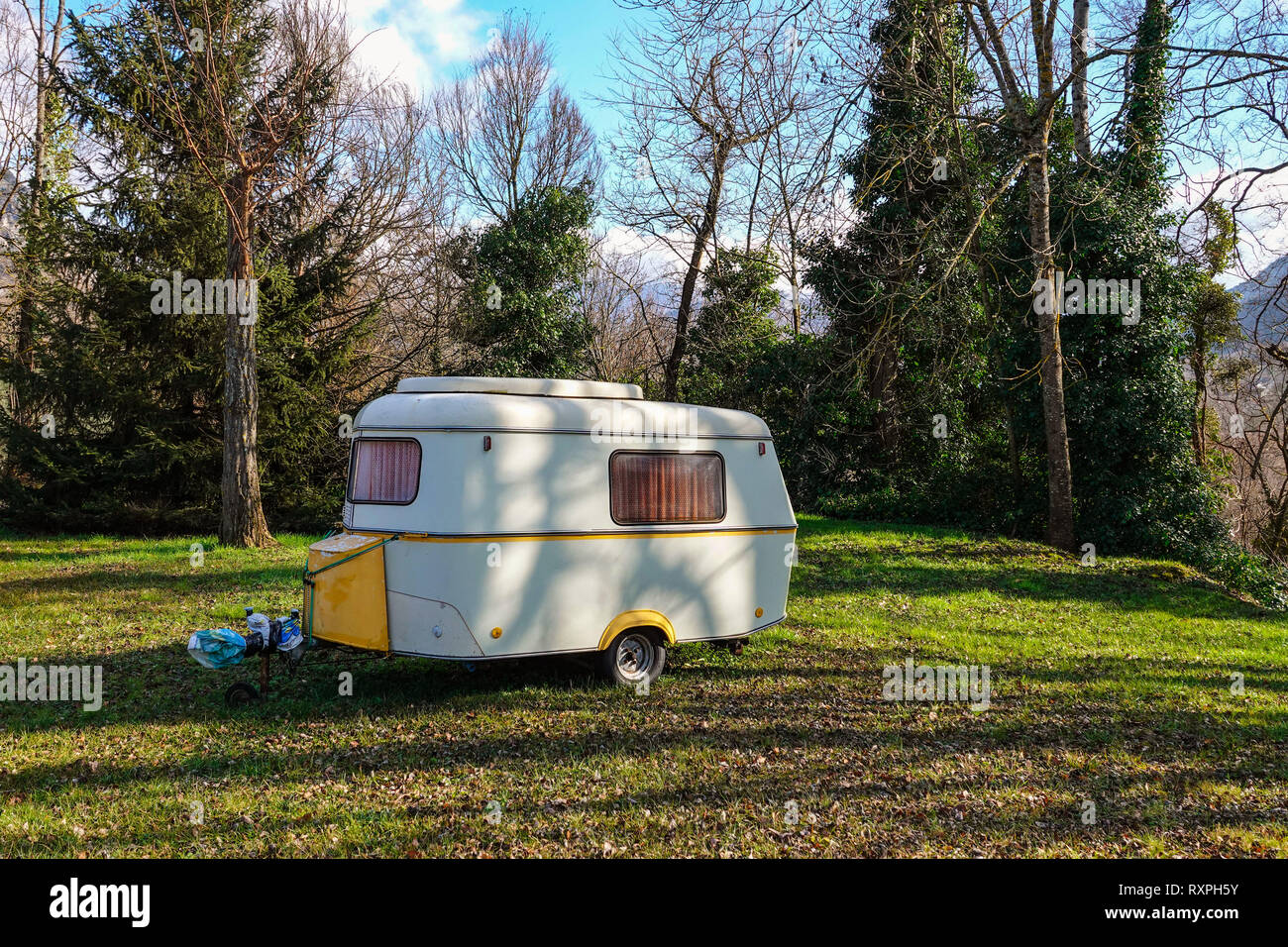 Small caravan hi-res stock photography and images - Alamy