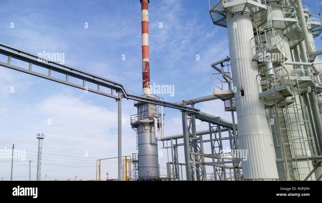 Distillation columns and heating furnace. The equipment for oil ...