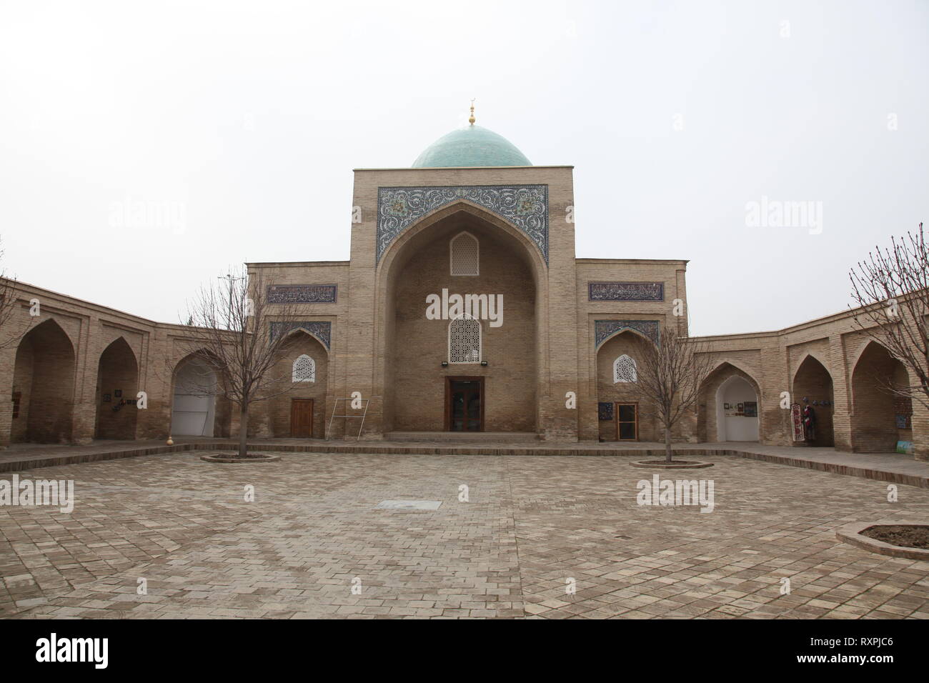 Dzhuma Mosque in Uzbekistan, Tashkent Stock Photo - Alamy