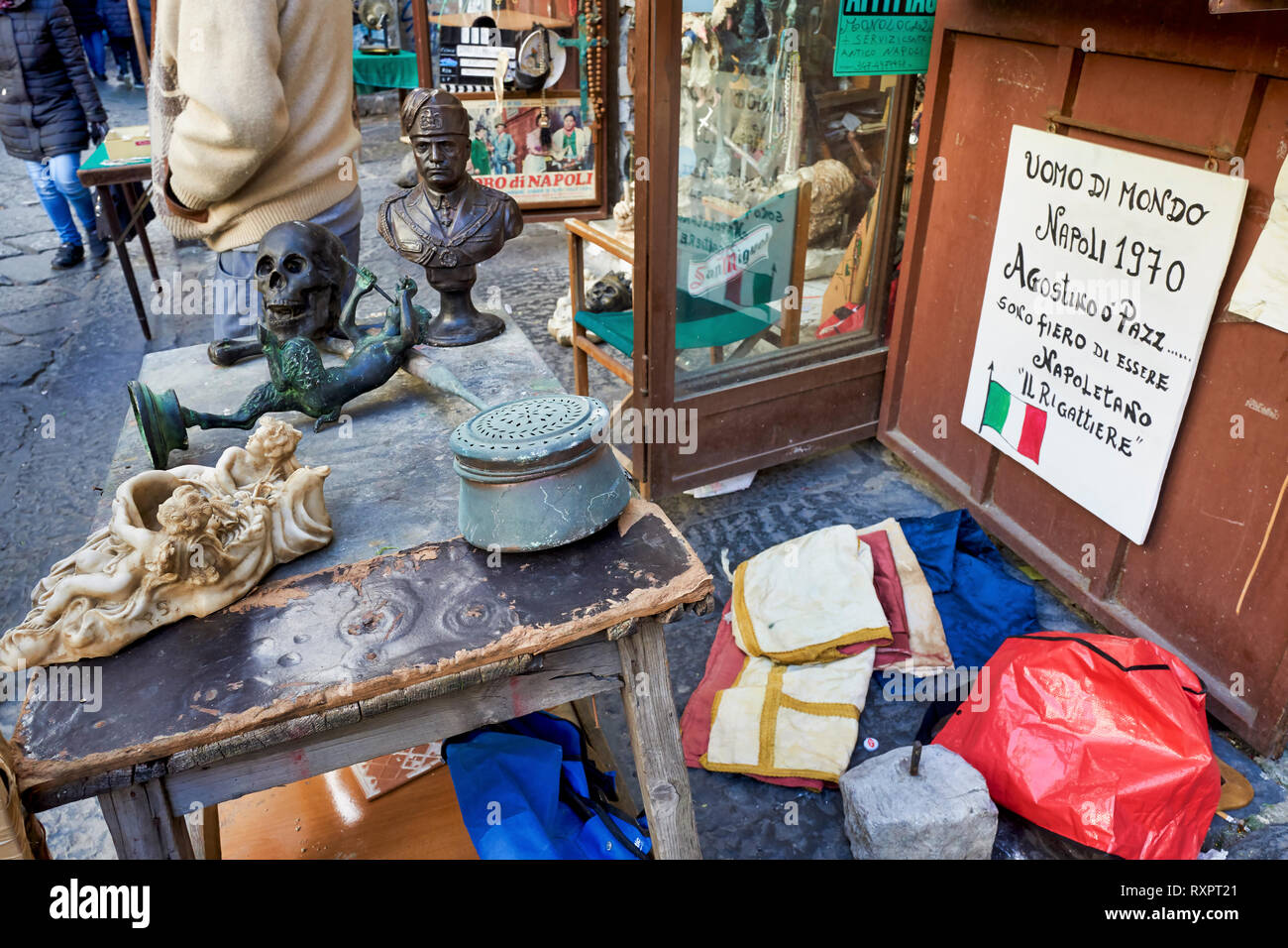 Junk booth hi-res stock photography and images - Alamy