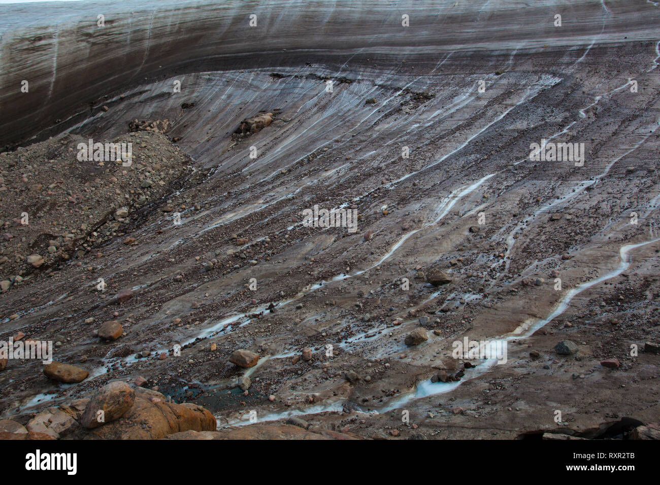 The terminus of Humboldt Glacier, where the widest at glacier in the ...