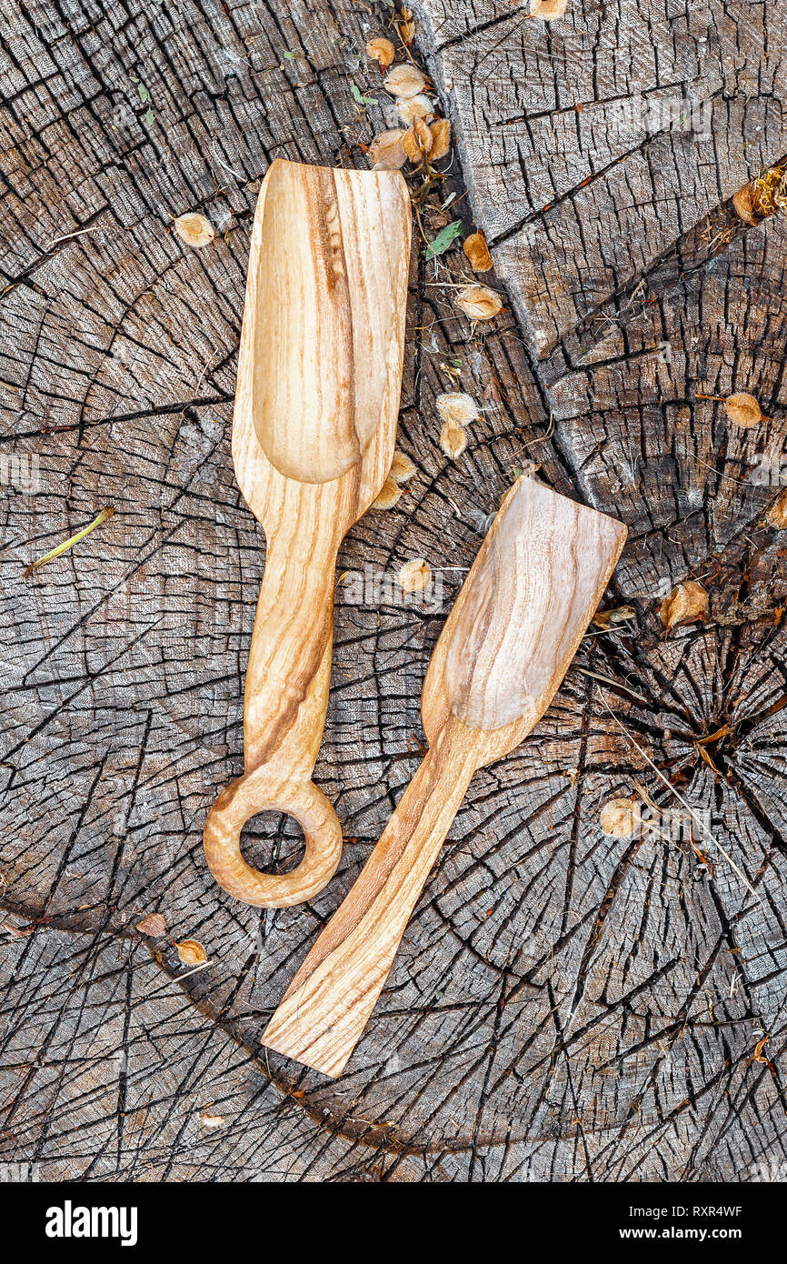 Hand carved spoons hi-res stock photography and images - Alamy