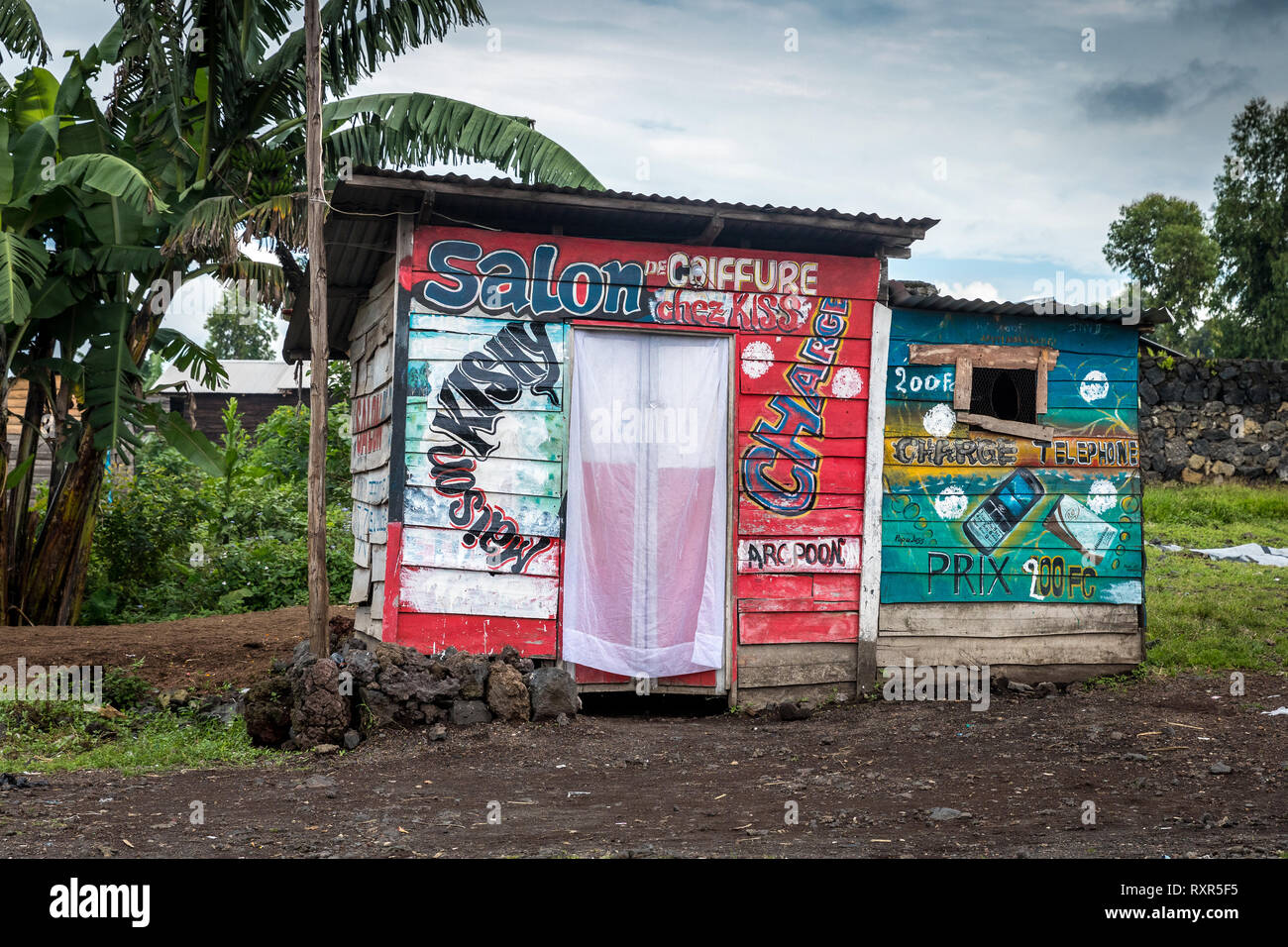 Democratic republic congo slum hi-res stock photography and images - Alamy