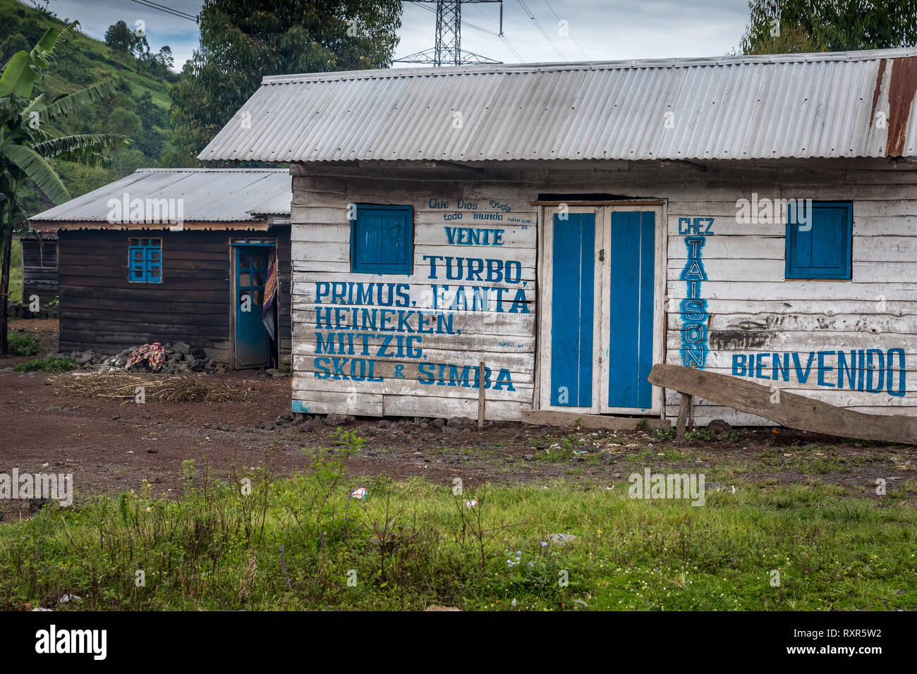 Democratic republic congo slum hi-res stock photography and images - Alamy