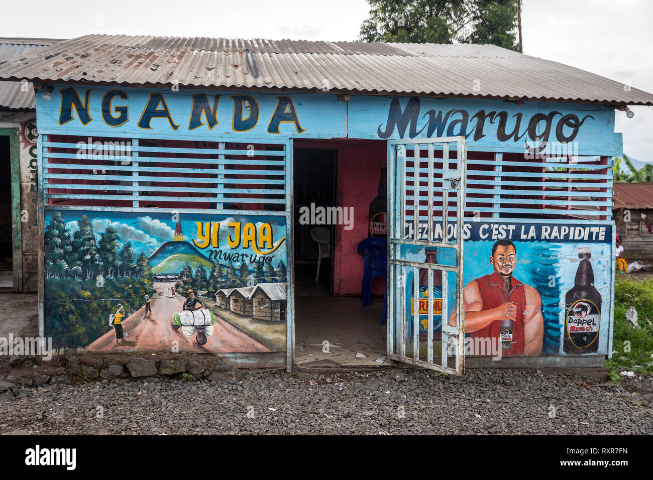 Democratic republic congo slum hi-res stock photography and images - Alamy