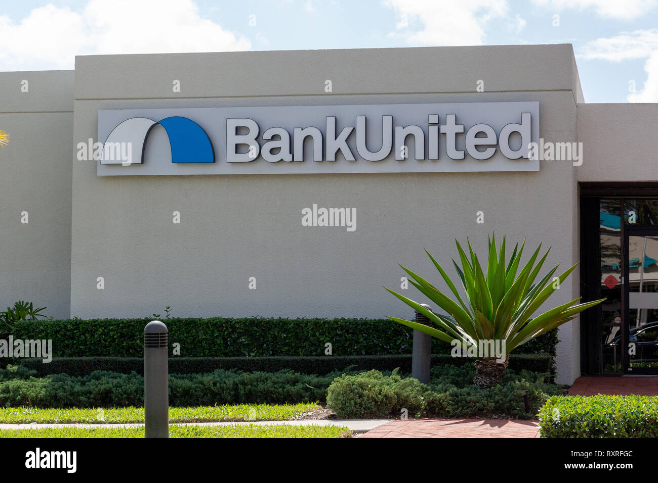 Bankunited hi-res stock photography and images - Alamy