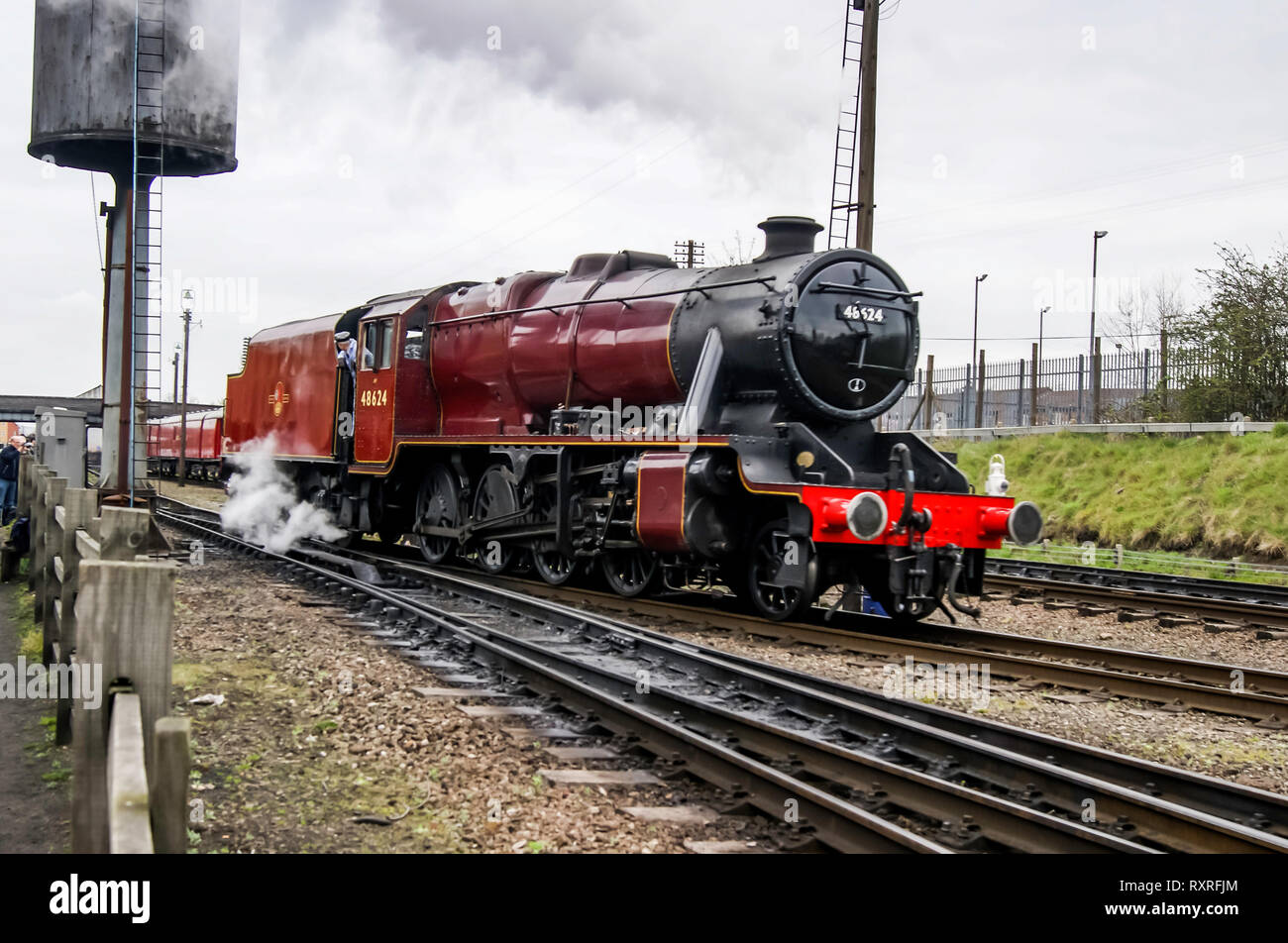 Lms stanier 8f class hi-res stock photography and images - Alamy