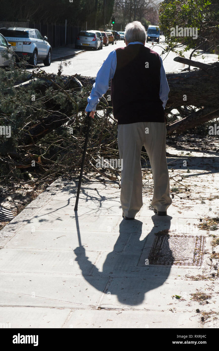 Pavements blocked hi-res stock photography and images - Alamy