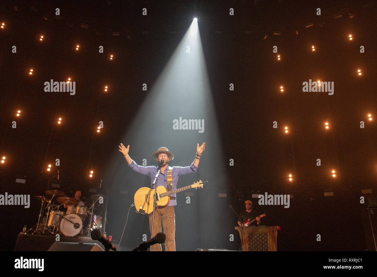 Drake performing live at the o2 arena london hi-res stock photography ...
