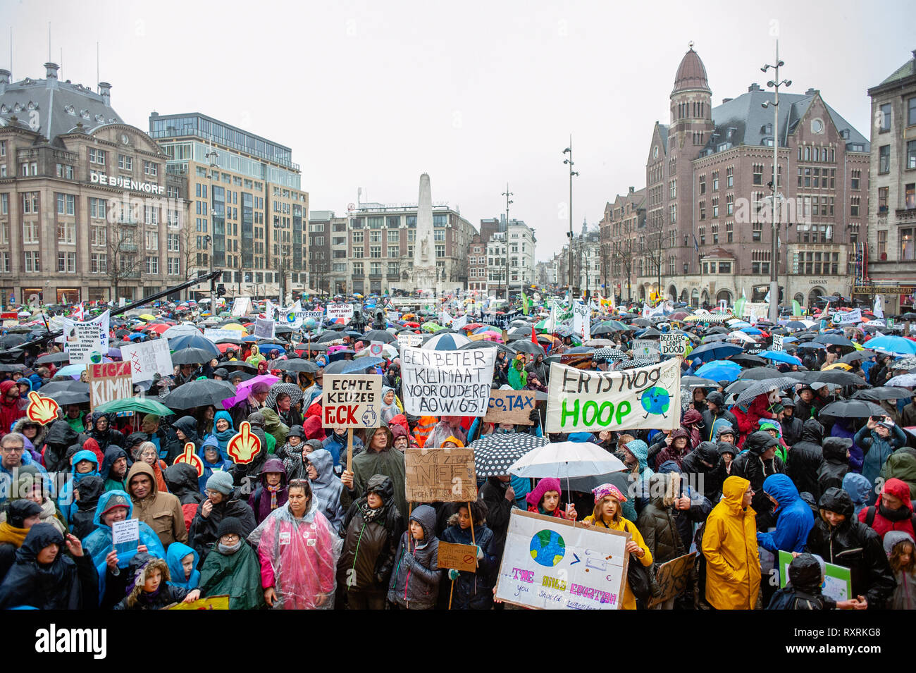 Amsterdam, North Holland, Netherlands. 10th Mar, 2019. Thousands of ...
