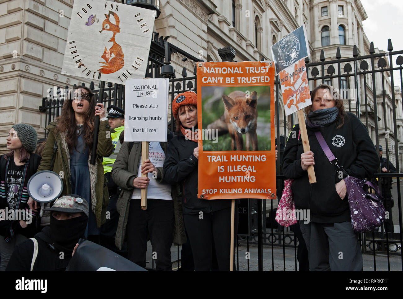 Anti fox hunting hi-res stock photography and images - Alamy