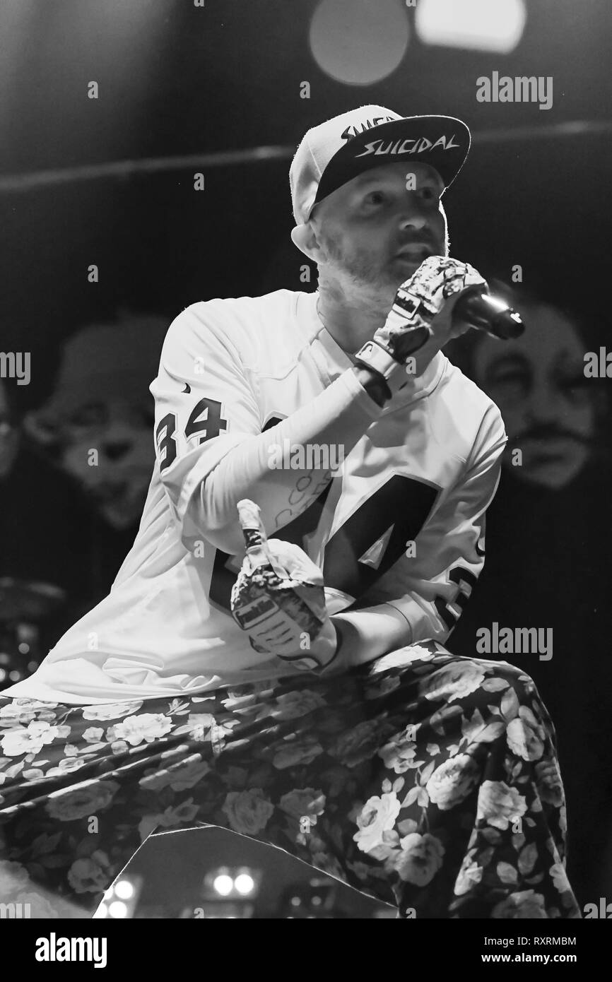 Fred durst vocals hi-res stock photography and images - Alamy