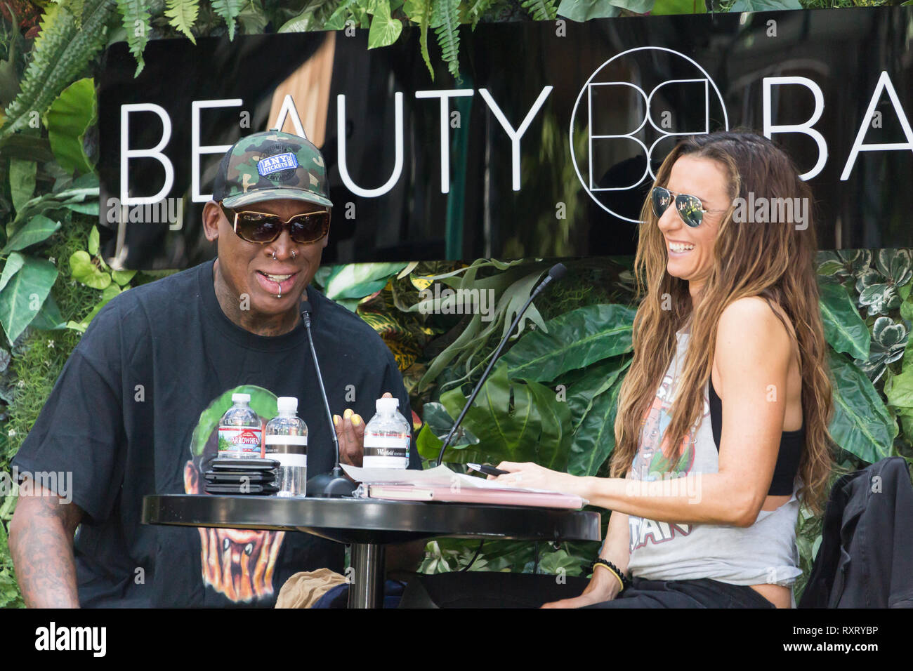 Los Angeles, USA. 10th March, 2019. Jennifer Cohen interviews Dennis ...