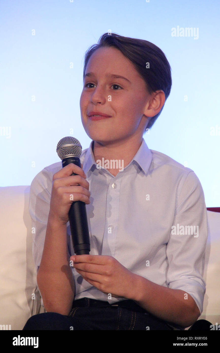 Beverly Hills, California, USA. 10th Mar 2019. Finley Hobbins 03/10 ...