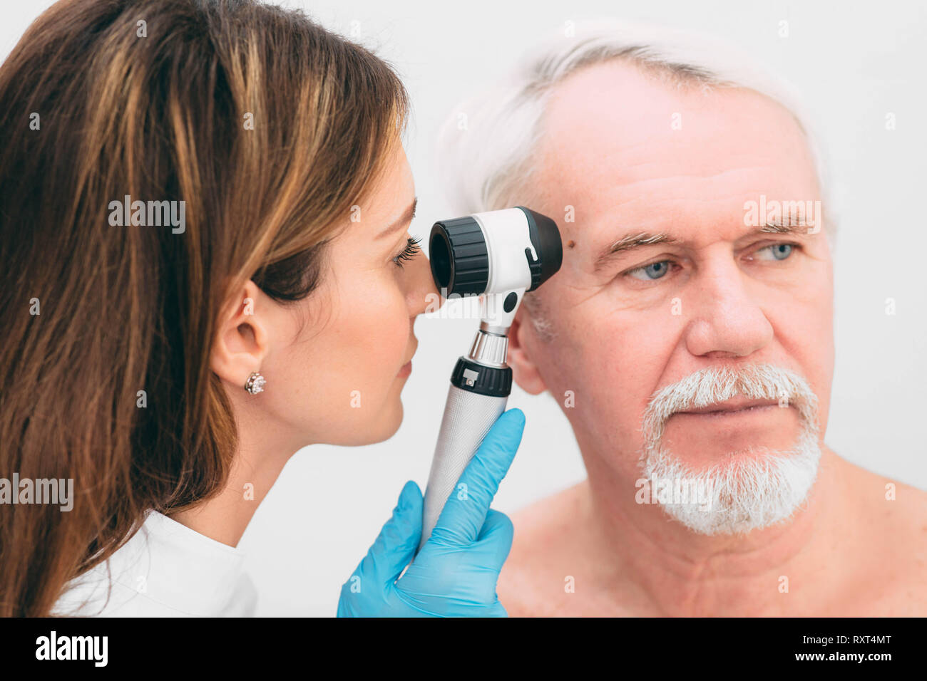 Dermatologist hi-res stock photography and images - Alamy