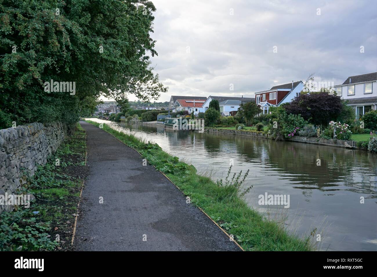 Silsden canal hi-res stock photography and images - Alamy