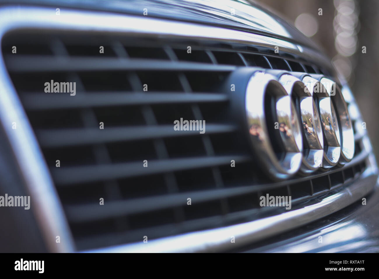 Audi A4 B6 front mask with logo AUDI Stock Photo - Alamy