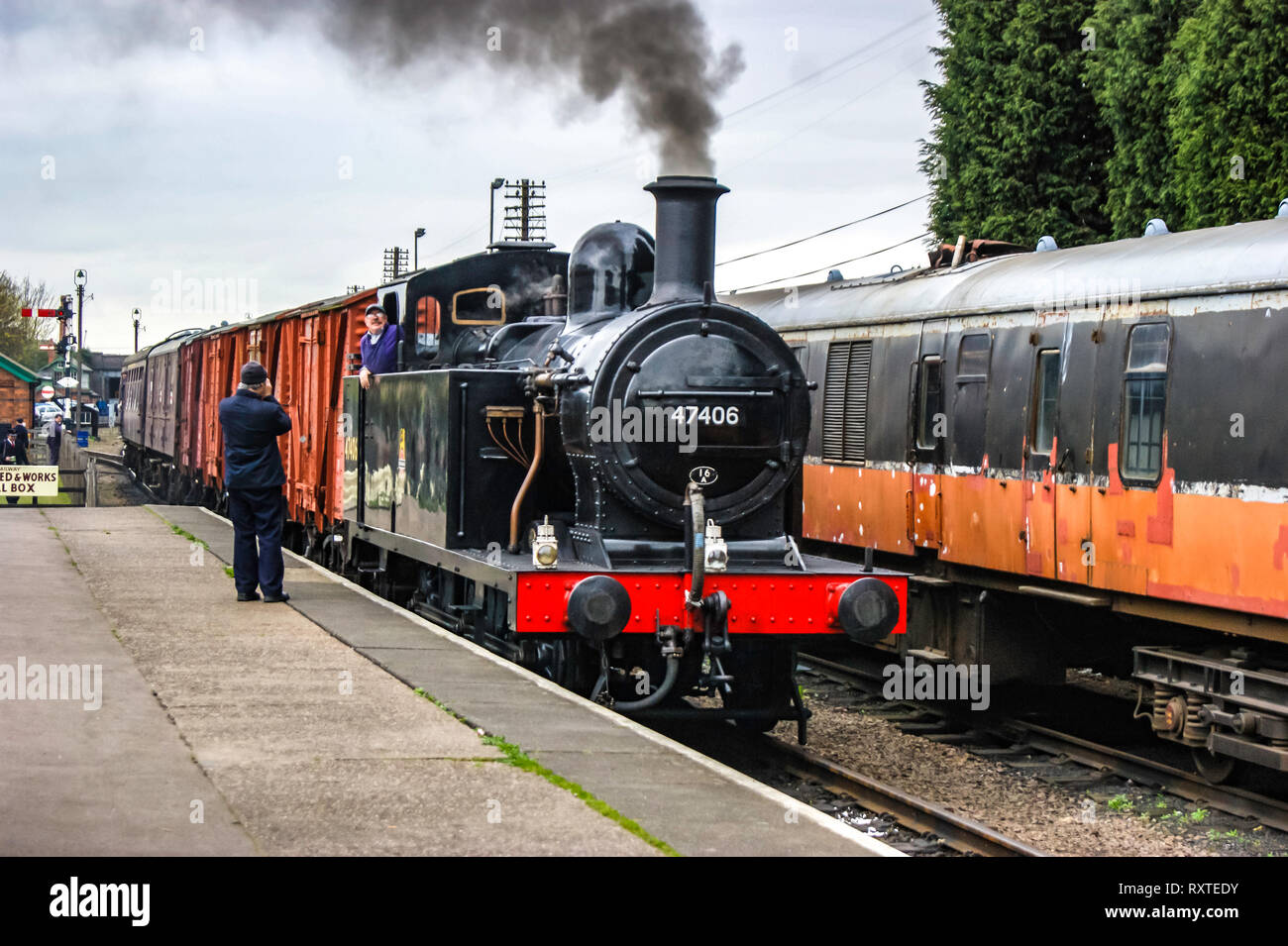Train preserved railway railways hi-res stock photography and images ...