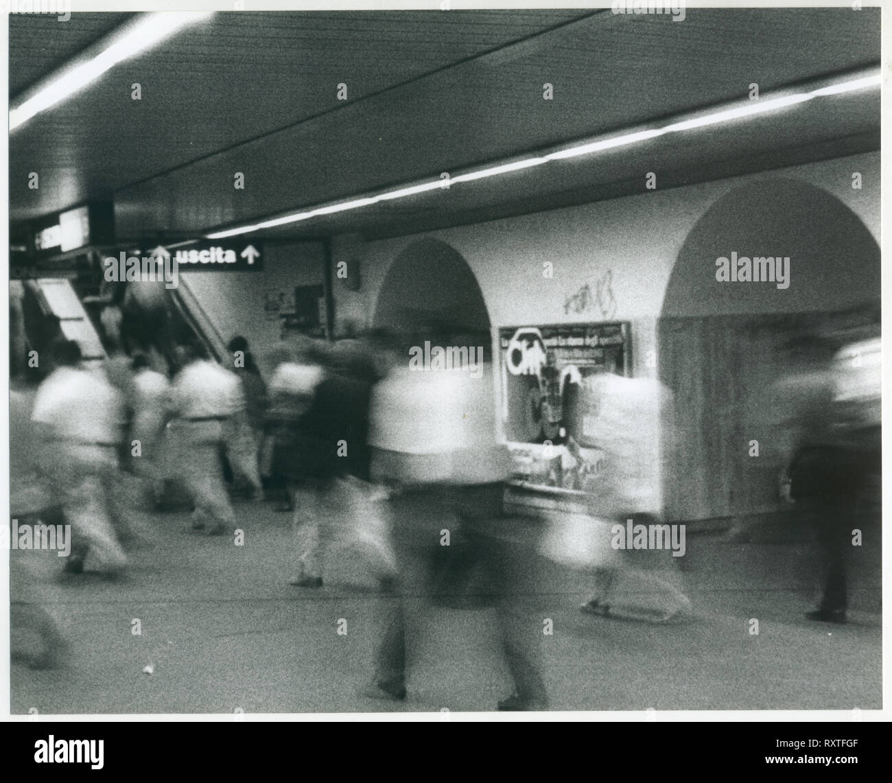 Metro - Rome - during rush hour Stock Photo - Alamy