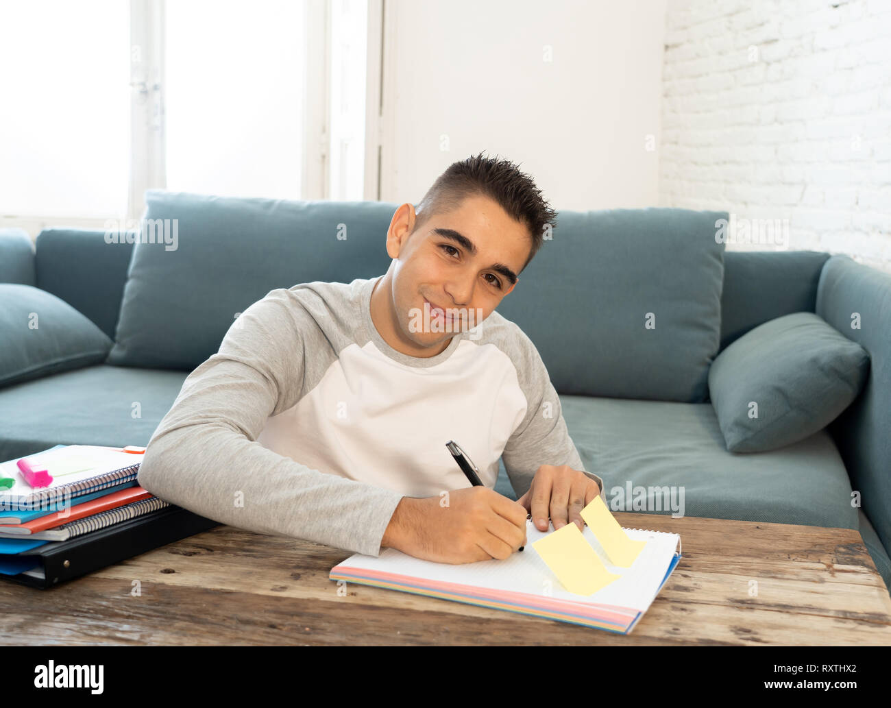 Teenager learning language hi-res stock photography and images - Alamy