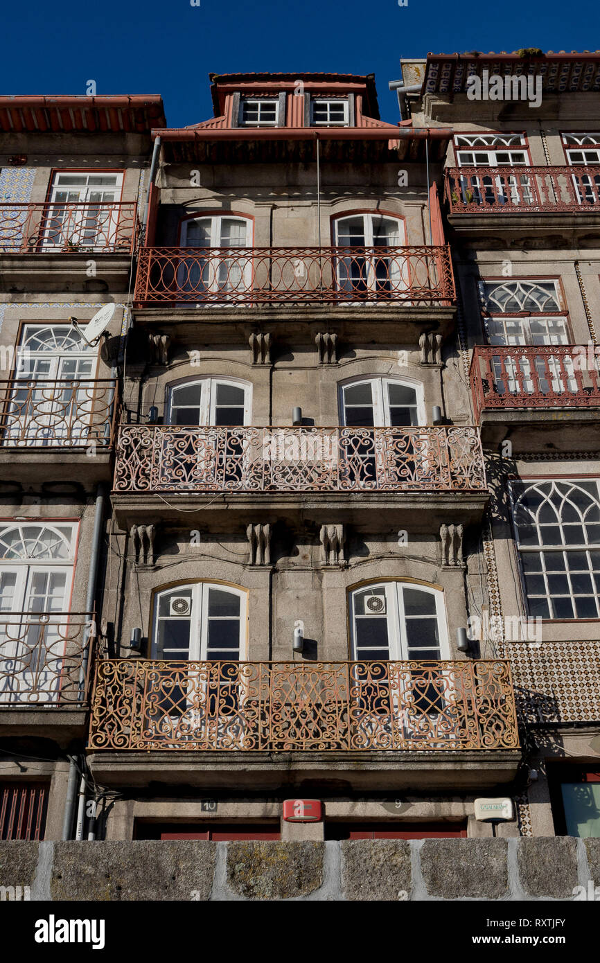 View of an old house hi-res stock photography and images - Alamy