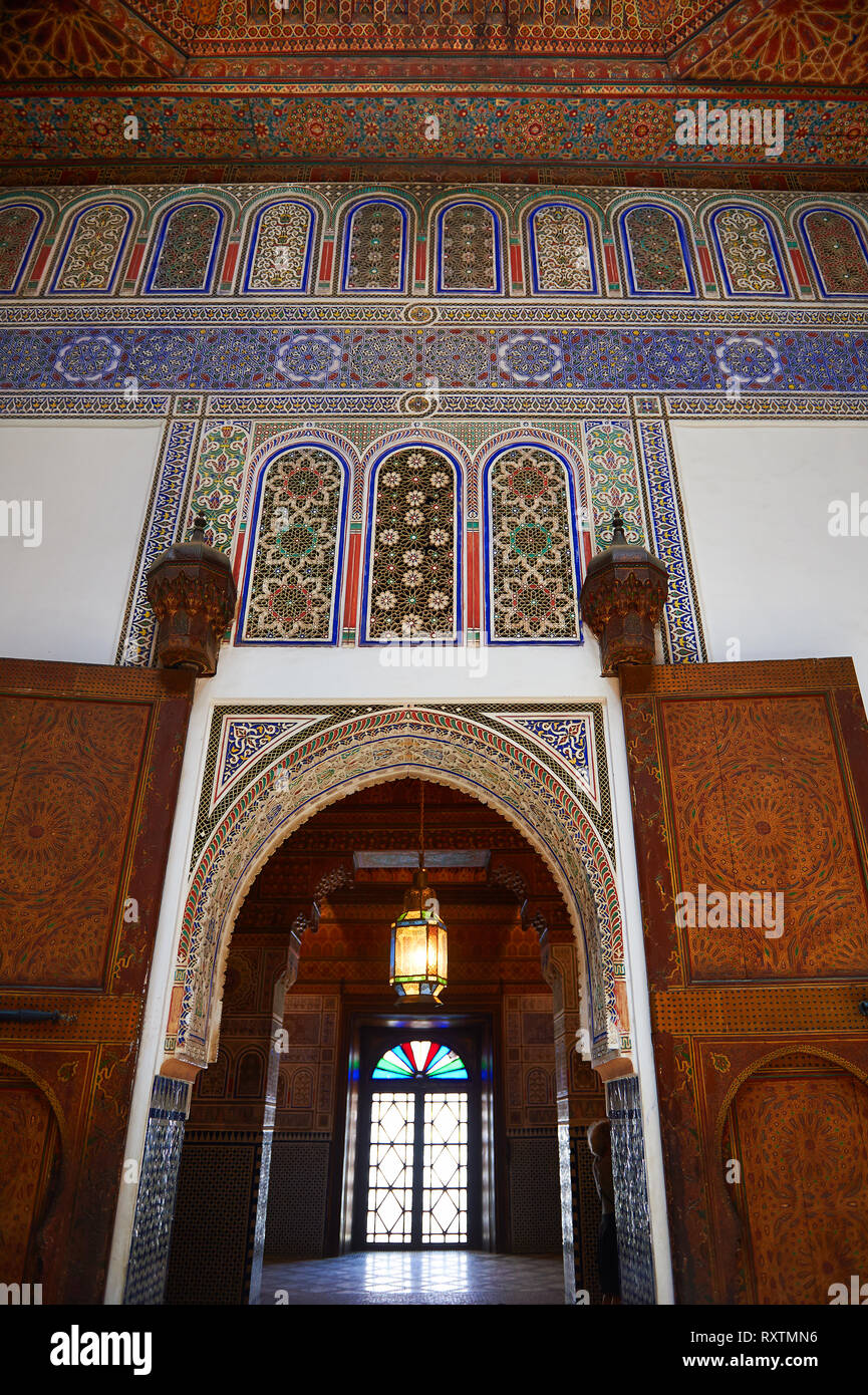 Berber arabesque doors of the Petite Court, Bahia Palace, Marrakesh ...
