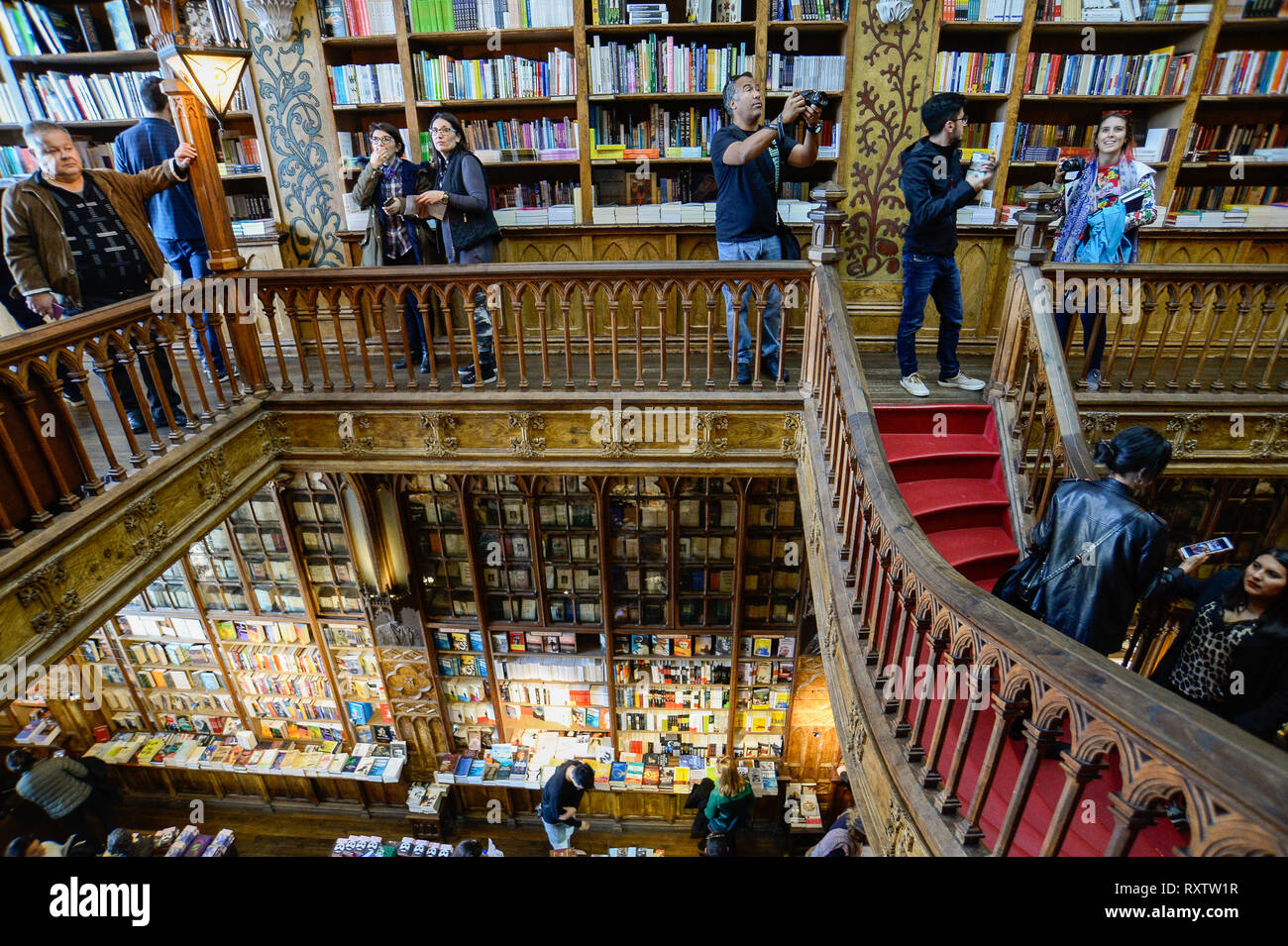 Visitors seen taking pics of the famous Lello Library. The Livraria ...