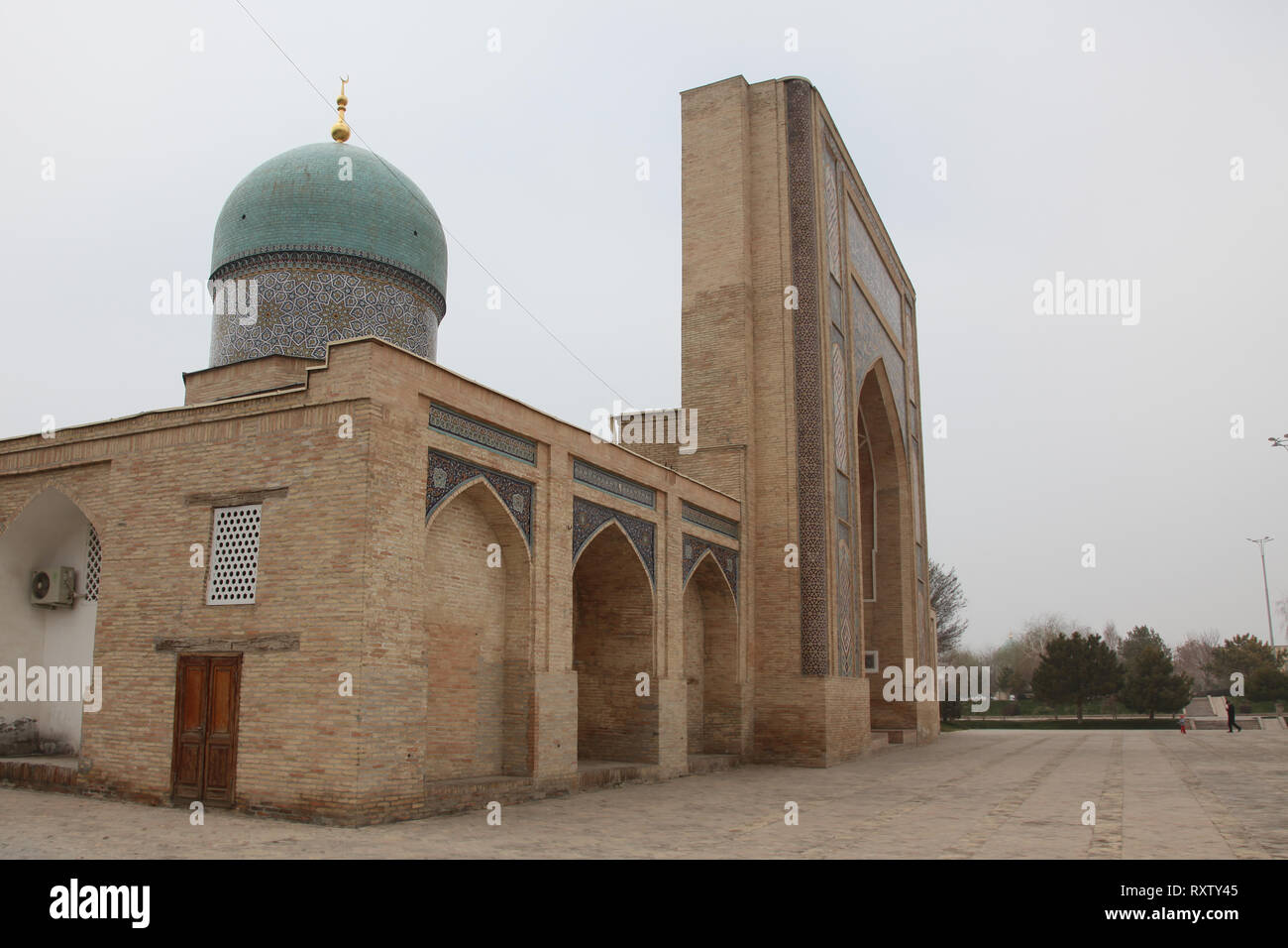 Dzhuma Mosque in Uzbekistan, Tashkent Stock Photo - Alamy