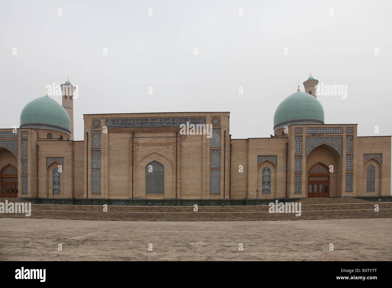 Dzhuma Mosque in Uzbekistan, Tashkent Stock Photo - Alamy