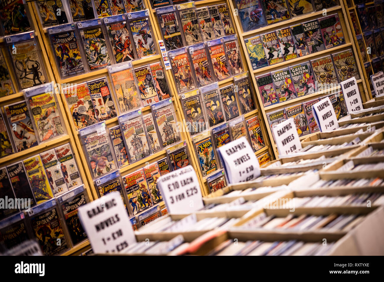 Superhero comic hi-res stock photography and images - Alamy