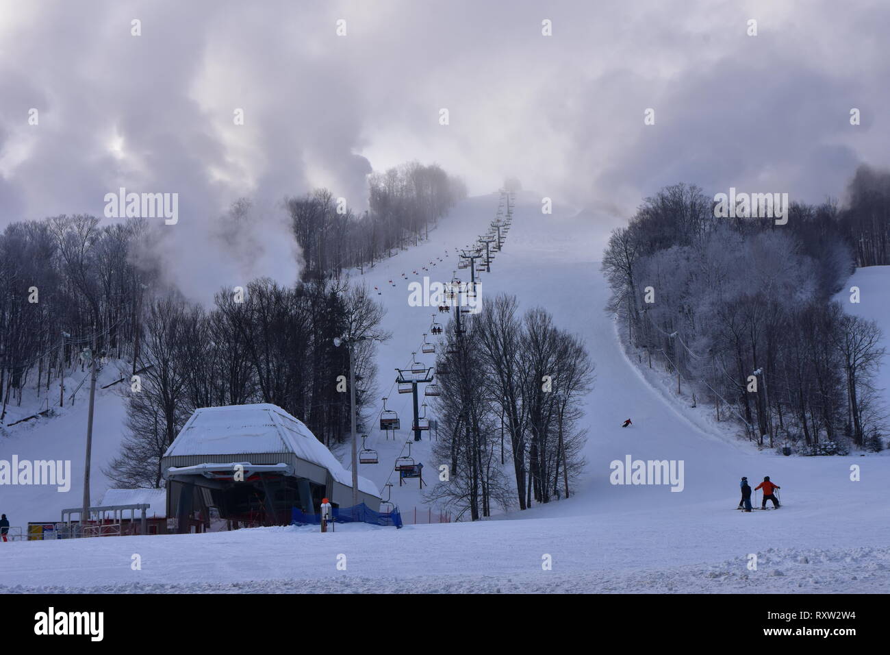 Spew hi-res stock photography and images - Alamy