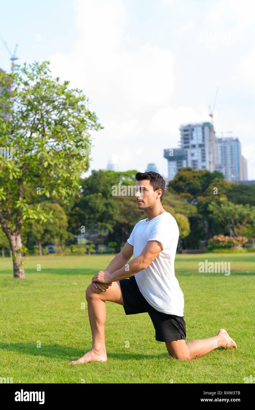 Lunge exercise, men hi-res stock photography and images - Alamy