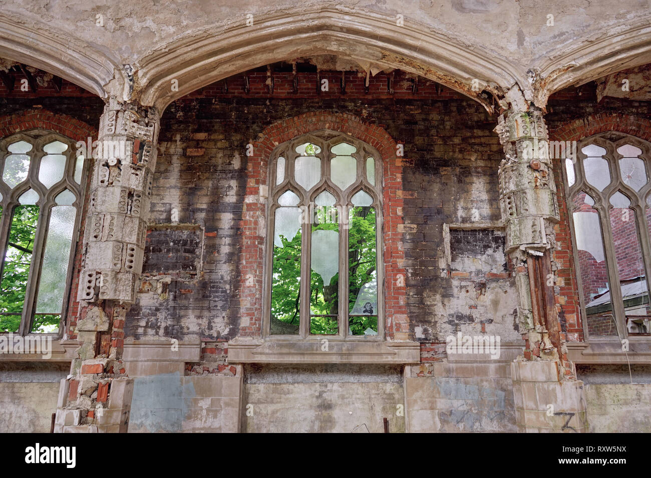 St agnes catholic church hi-res stock photography and images - Alamy