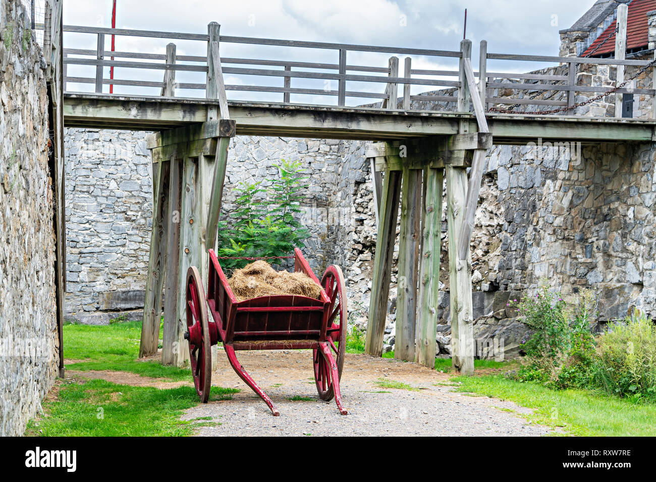 Red Hay Wagon Stock Photo - Alamy