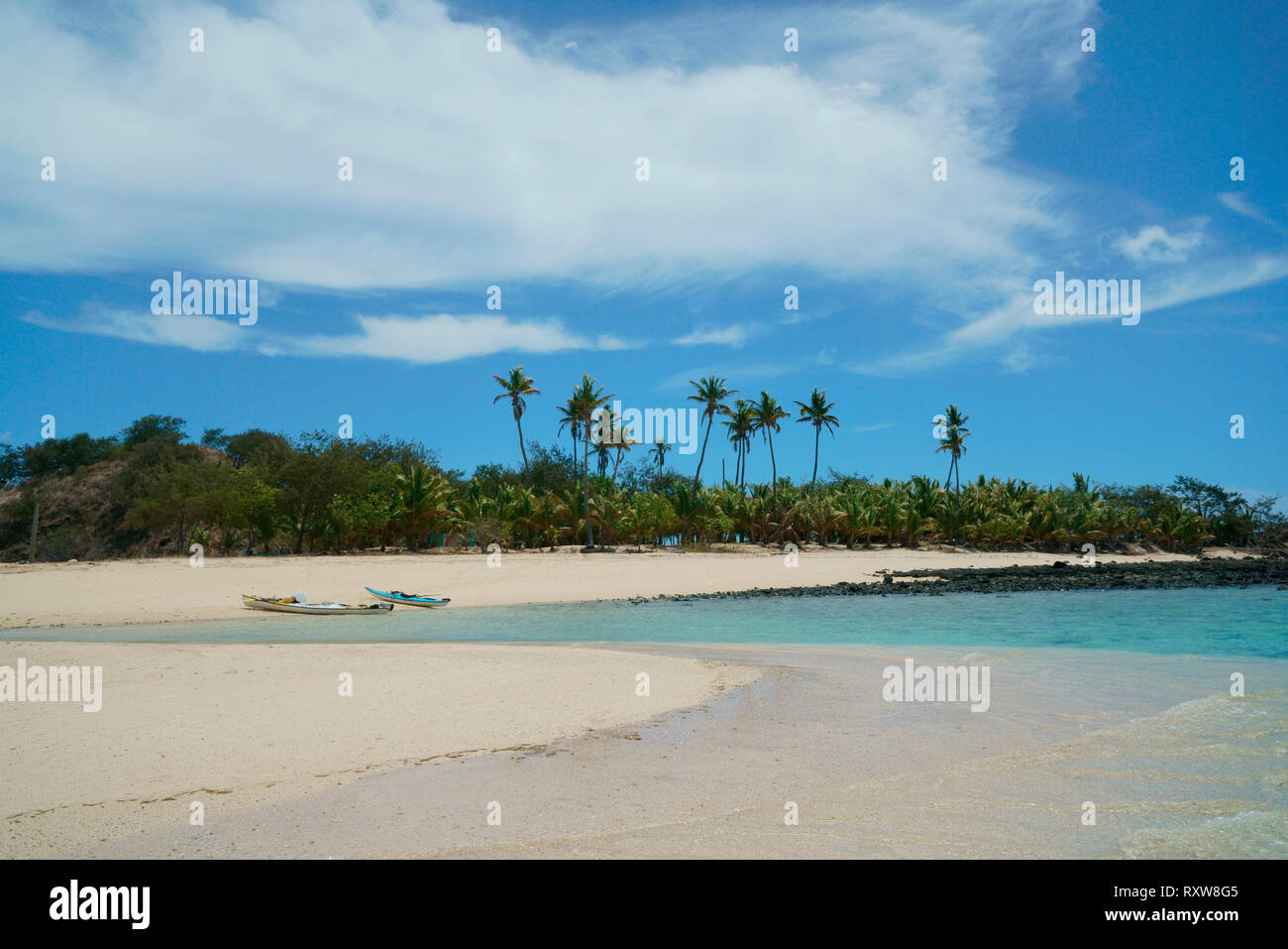 Island chain hi-res stock photography and images - Alamy