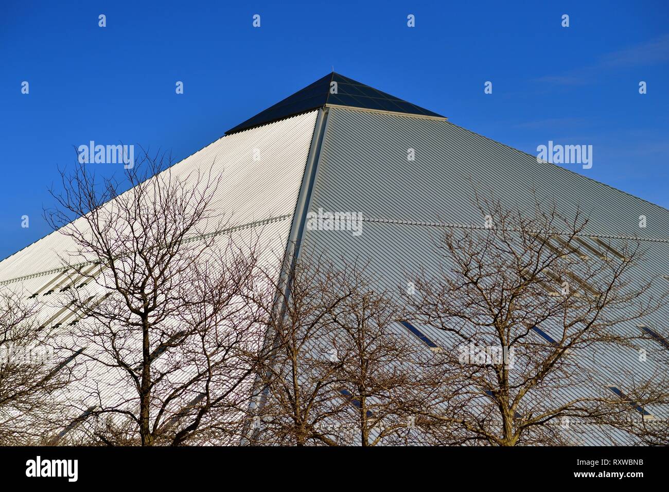Chicago, Illinois, USA. The pyramid-shaped Learning Resource Center on ...