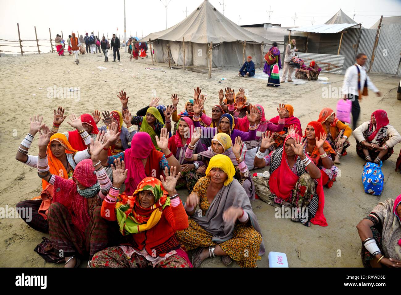 Large group of pilgrims at ,Kumbh mela 2019 Stock Photo - Alamy