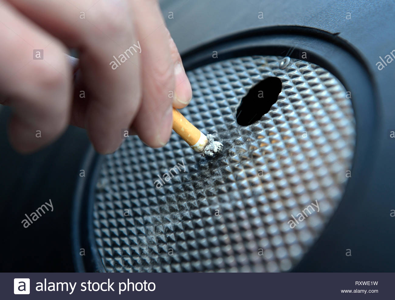 Stubbing Cigarette High Resolution Stock Photography and Images - Alamy