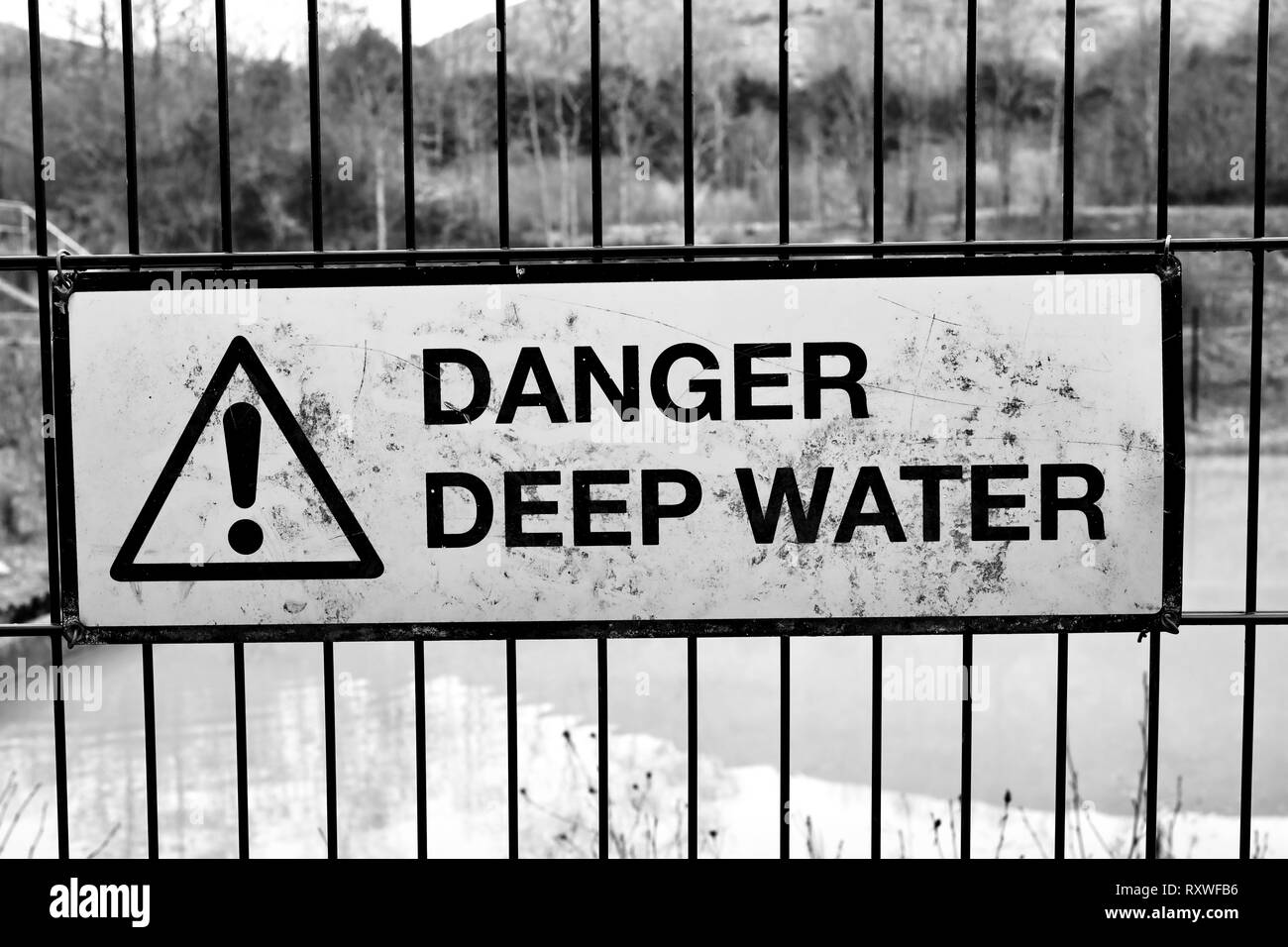 Public authority sign hi-res stock photography and images - Alamy