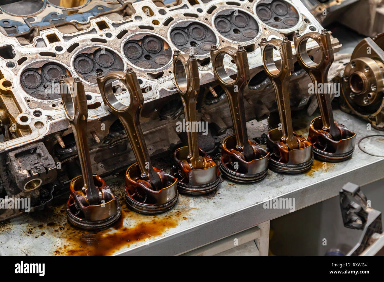 Aluminum engine block and cylinder head hi-res stock photography and ...