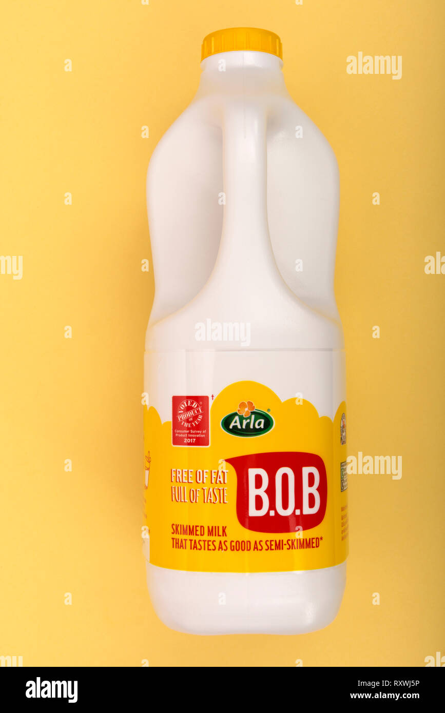 Arla b o b skimmed milk hi-res stock photography and images - Alamy